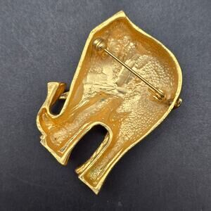 Unknown | Jewelry | Matte Gold Tone Elephant Brooch Green Rhinestone ...